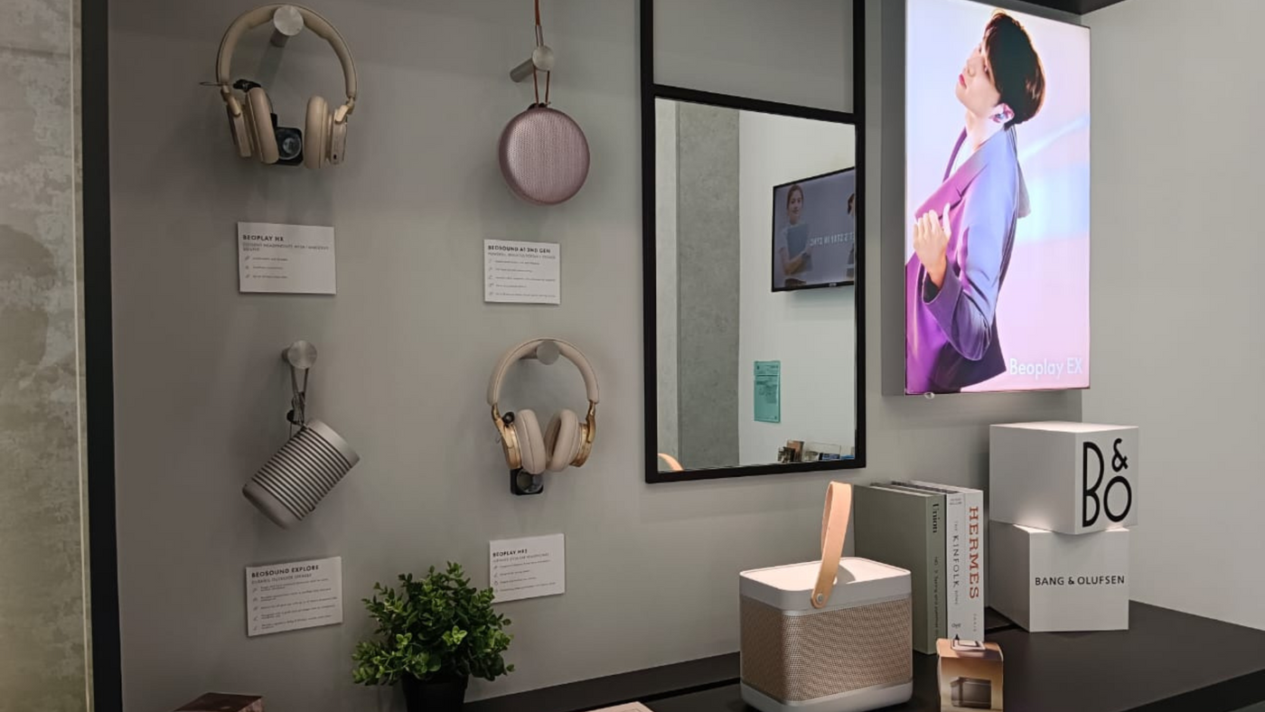 Bang & Olufsen Store